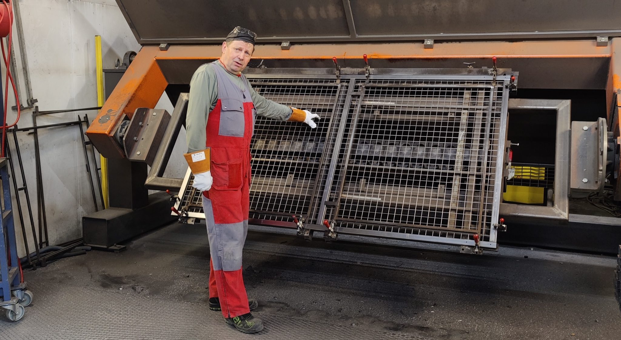 OC-SYSTEM at 30 // Longest-serving employee Matti Sutinen: “If a bear ...